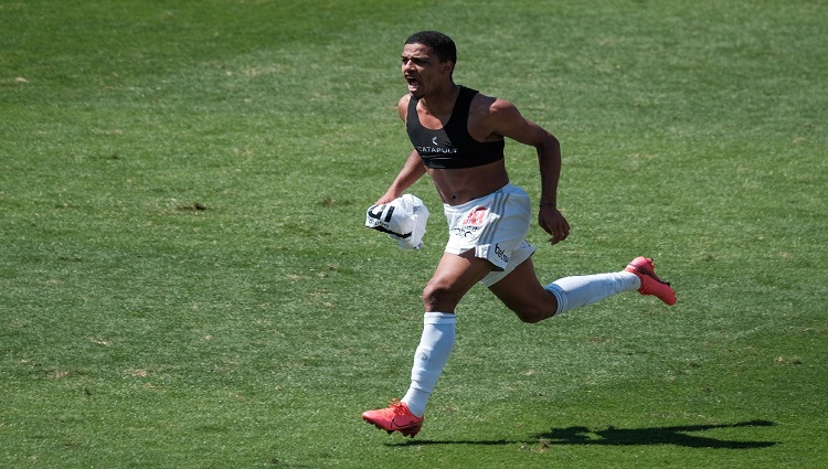 Cuiabano Bremer, de cabeça, dá vitória ao São Paulo contra o ...