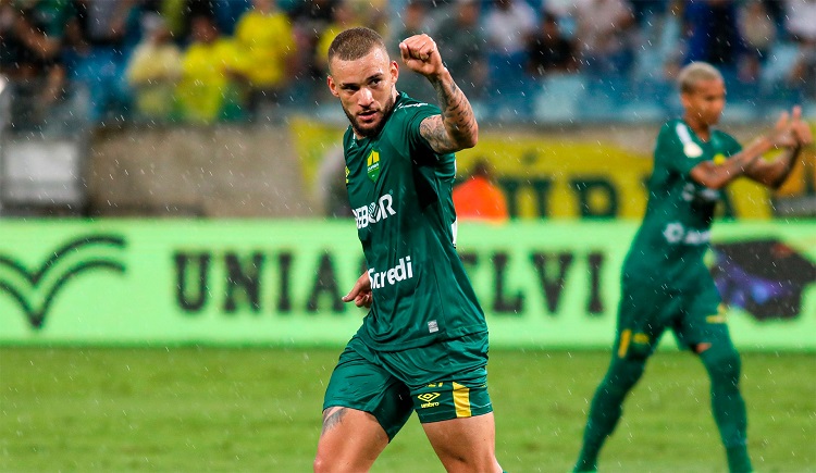 Atacante volta ao Cuiabá após passar temporada no futebol sul-coreano ...